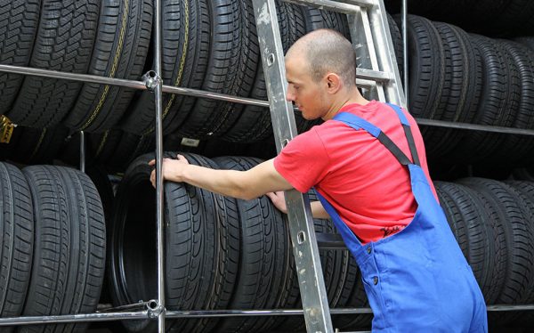 Depozit anvelope - Raiman Auto